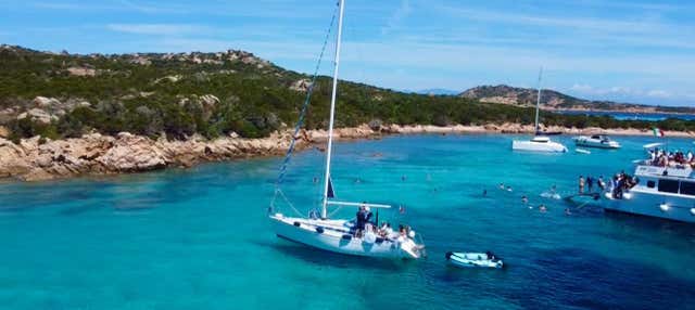 Velero por La Maddalena, Spargi, Budelli y Santa María: ¡Explora Palau ...